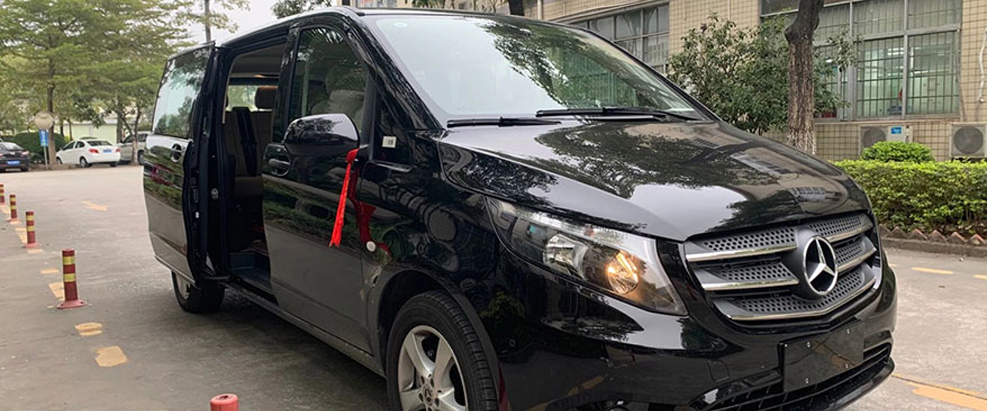 Private Car Hire 9seats Car in Beijing - chinatravelcar